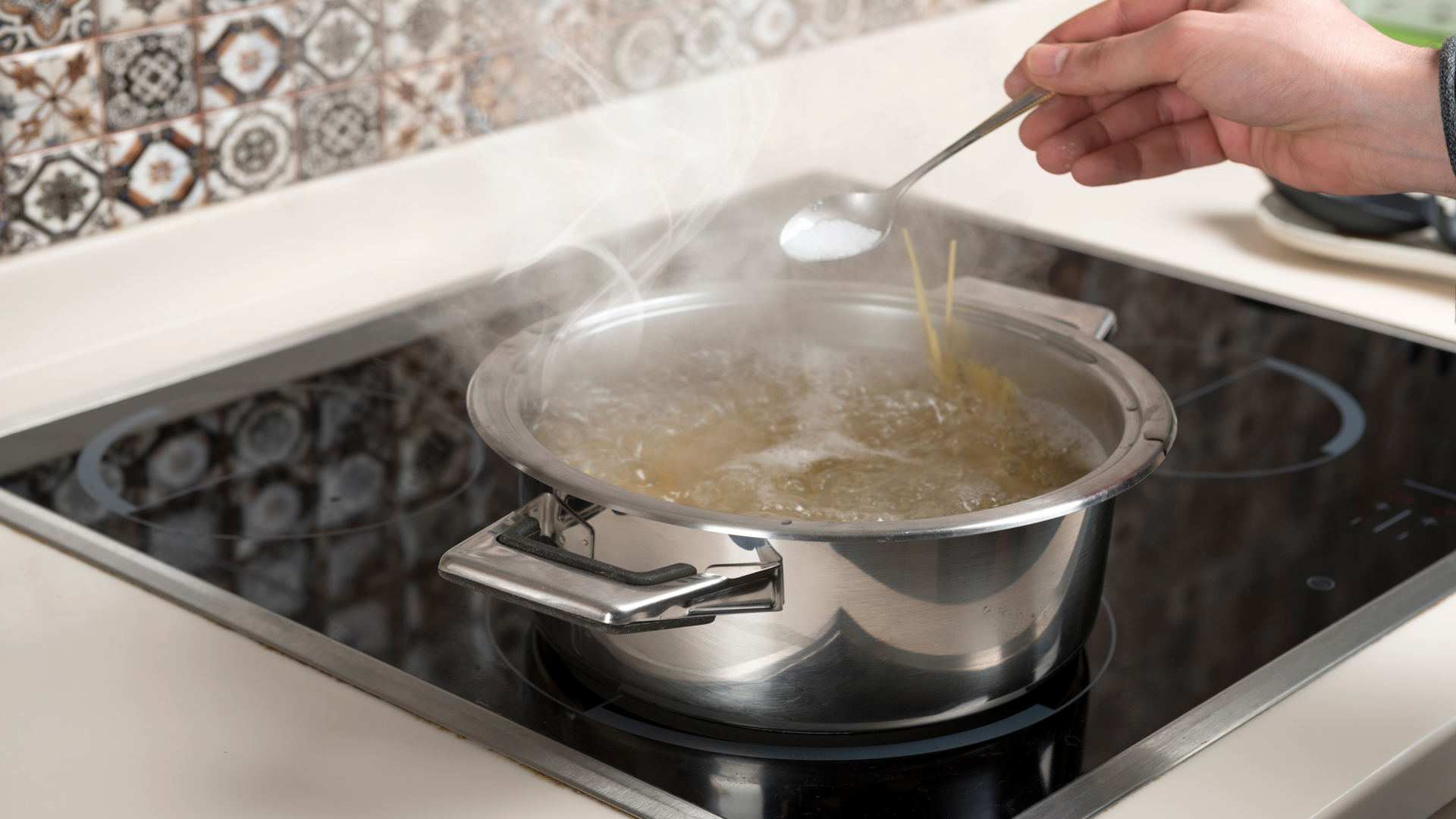 What is an induction stove? How the incredibly efficient appliance works