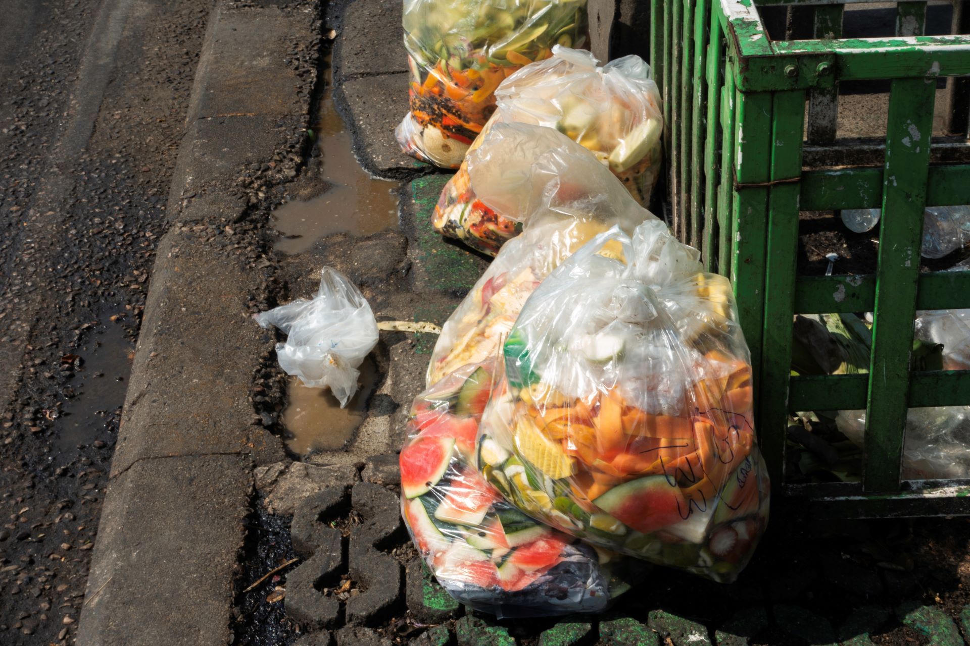 The U.S. creates stunning 80 million tons of food waste every year