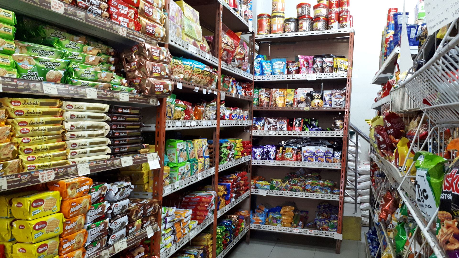 Shopper sparks outrage after posting picture of store's wildly ...