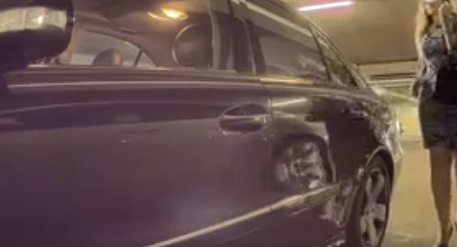 Dash cam footage showing woman intentionally keying Tesla car sparks ...