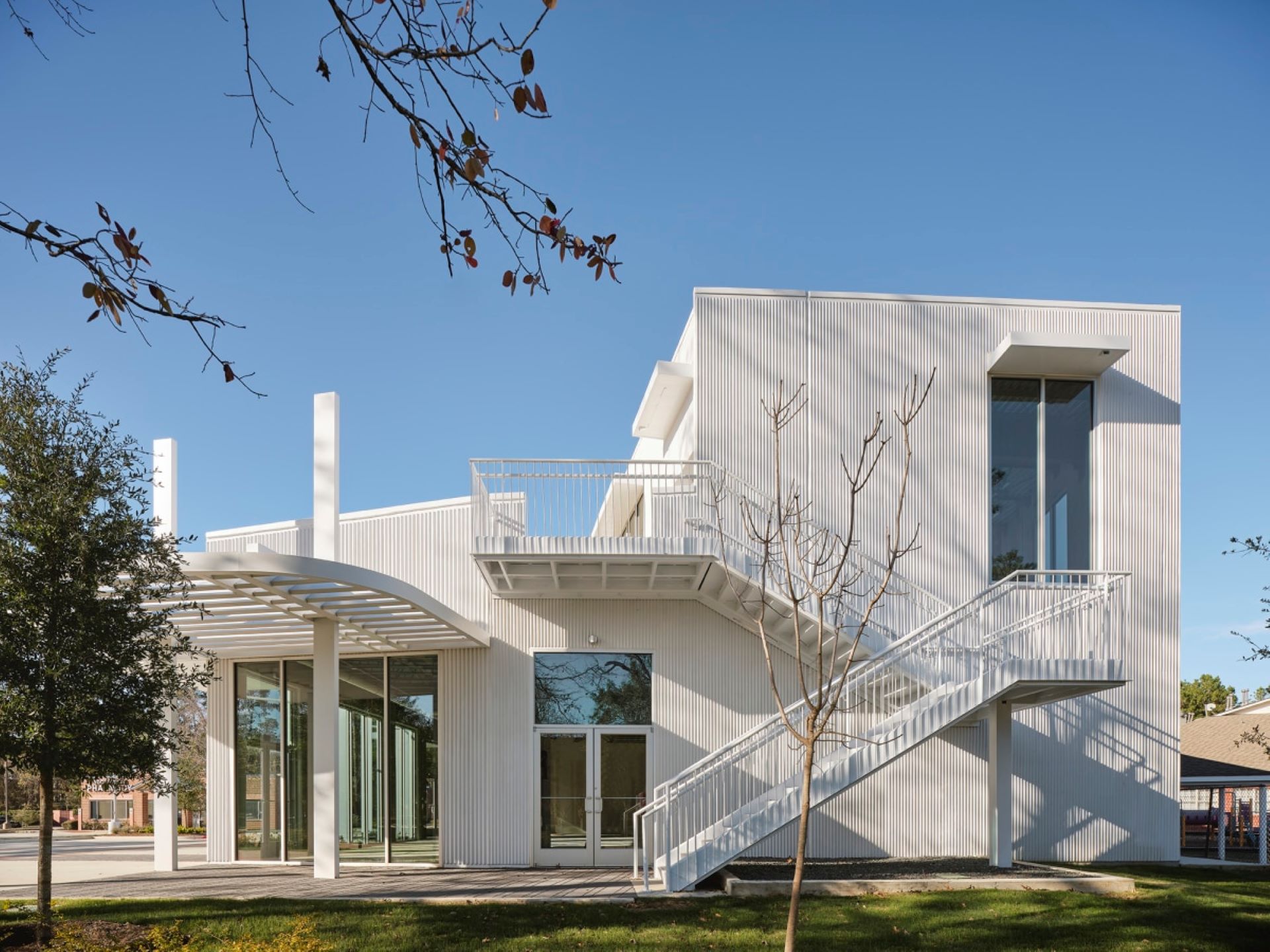 Revolutionary design allows building to keep itself cool without air ...