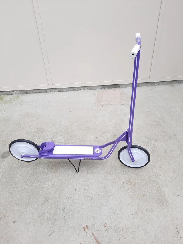 Dad shares unbelievable before-and-after photos of old, rusted scooter ...