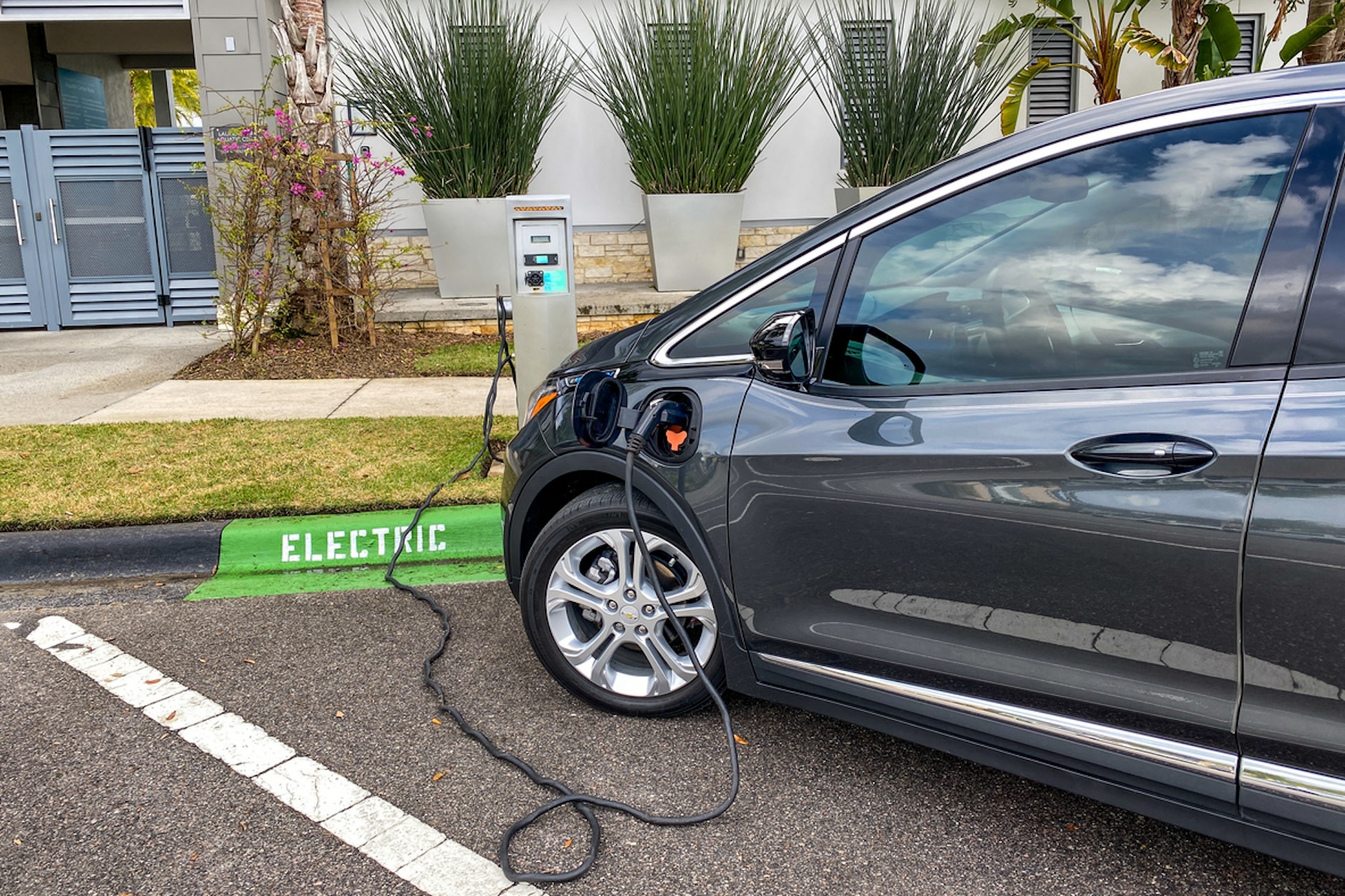 Government rolls out program allowing drivers to buy EVs for as low as ...