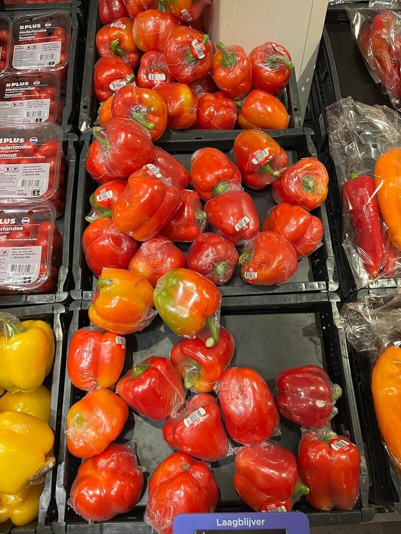 Shopper sparks discussion with photo of produce section at local ...
