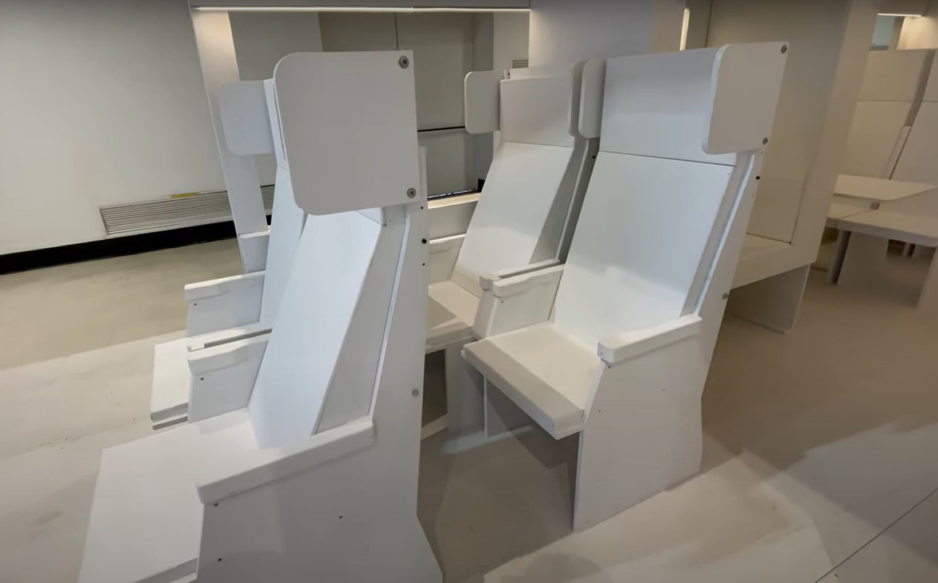 Designer shares tour of next-gen interior cabin for future US high ...