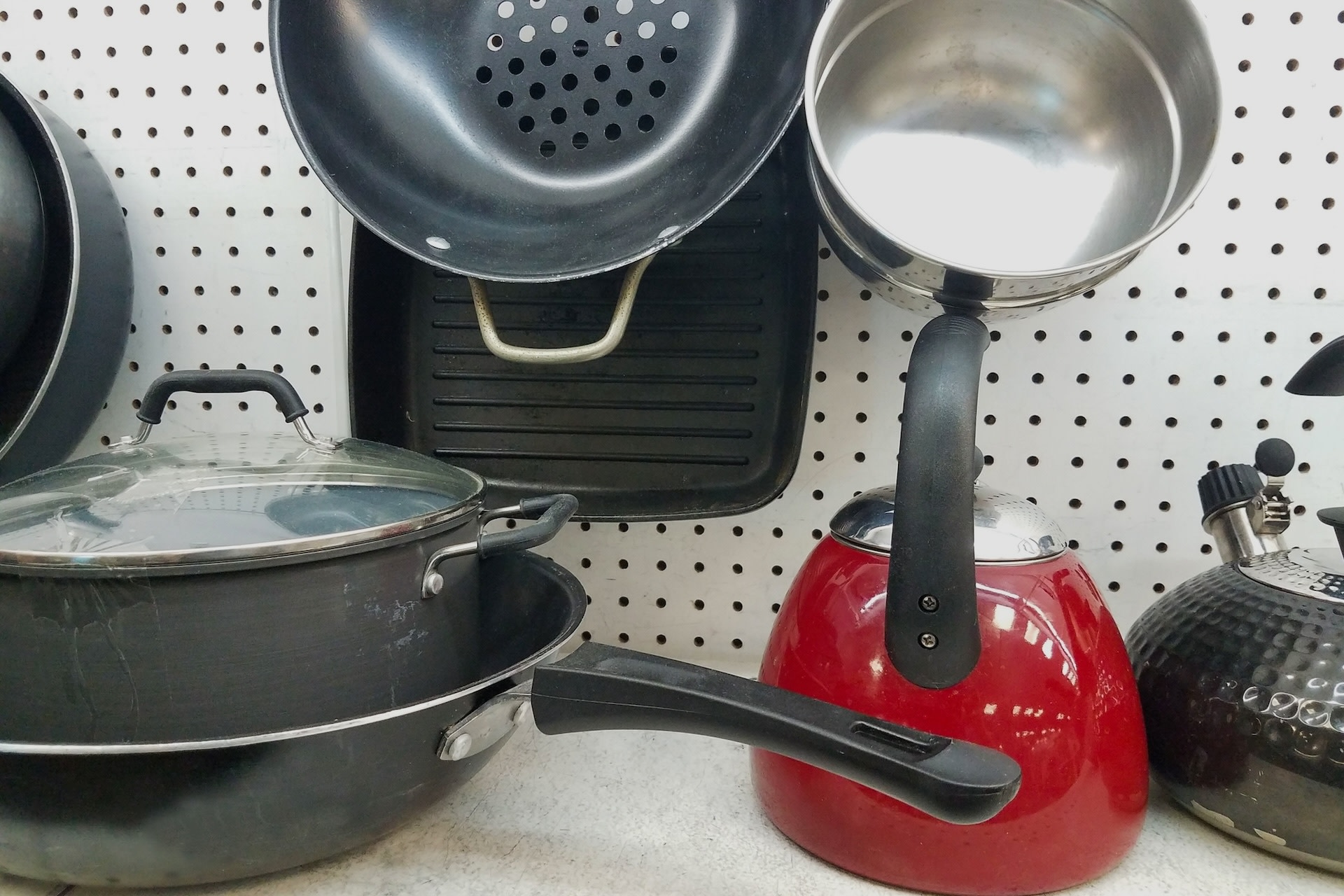 Shopper shows off iconic kitchenware found of shelf at local thrift ...