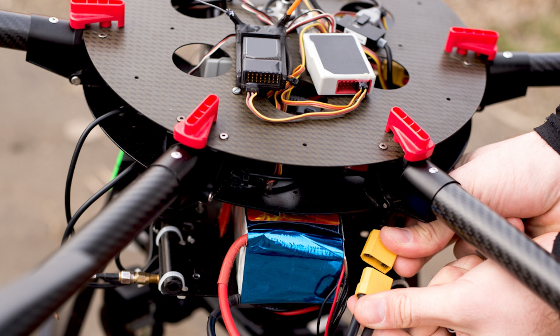 Research team develops new material that could help revive lithium-ion ...