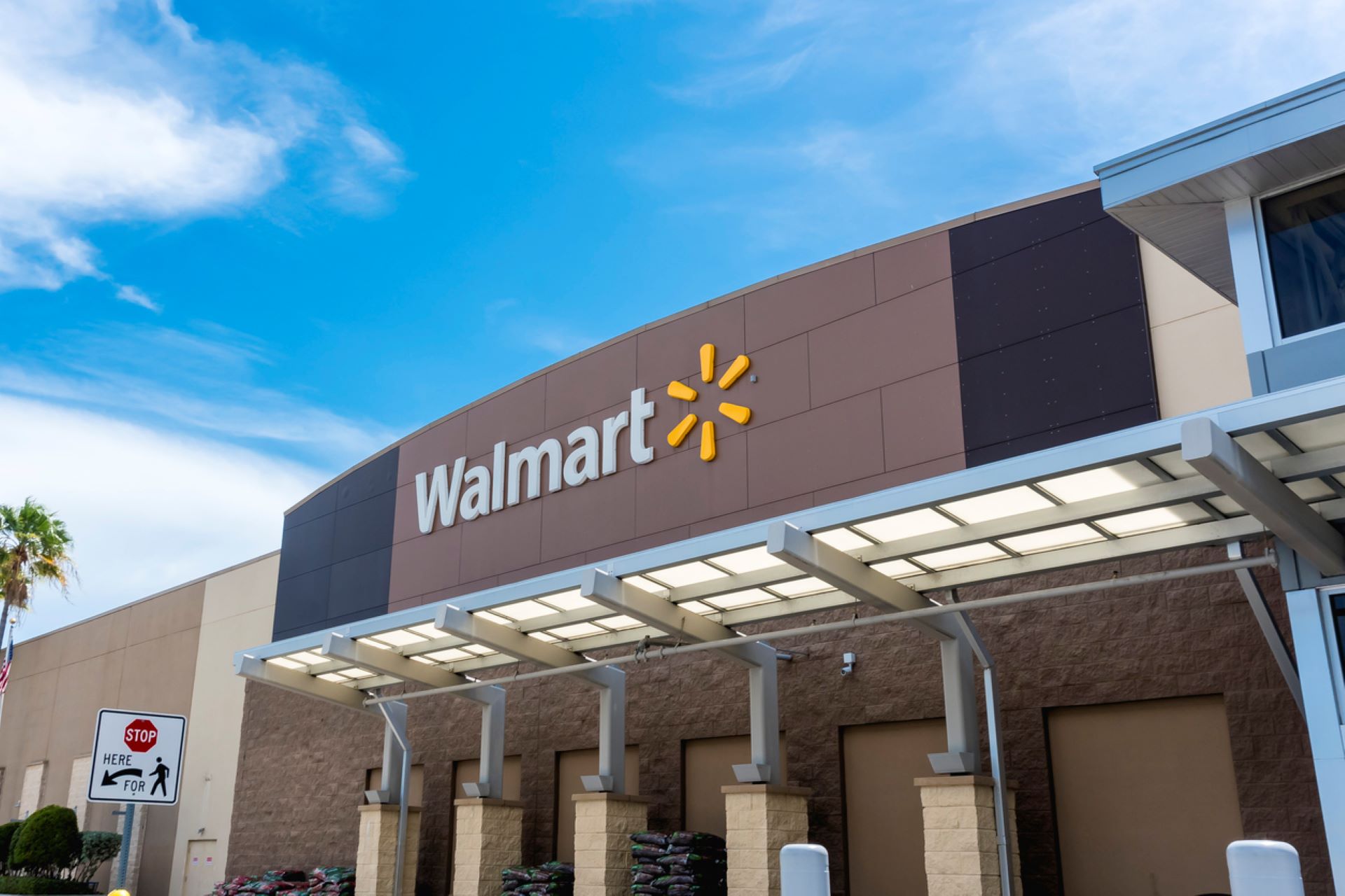 Walmart partners with company to transform fruit harvest technology ...