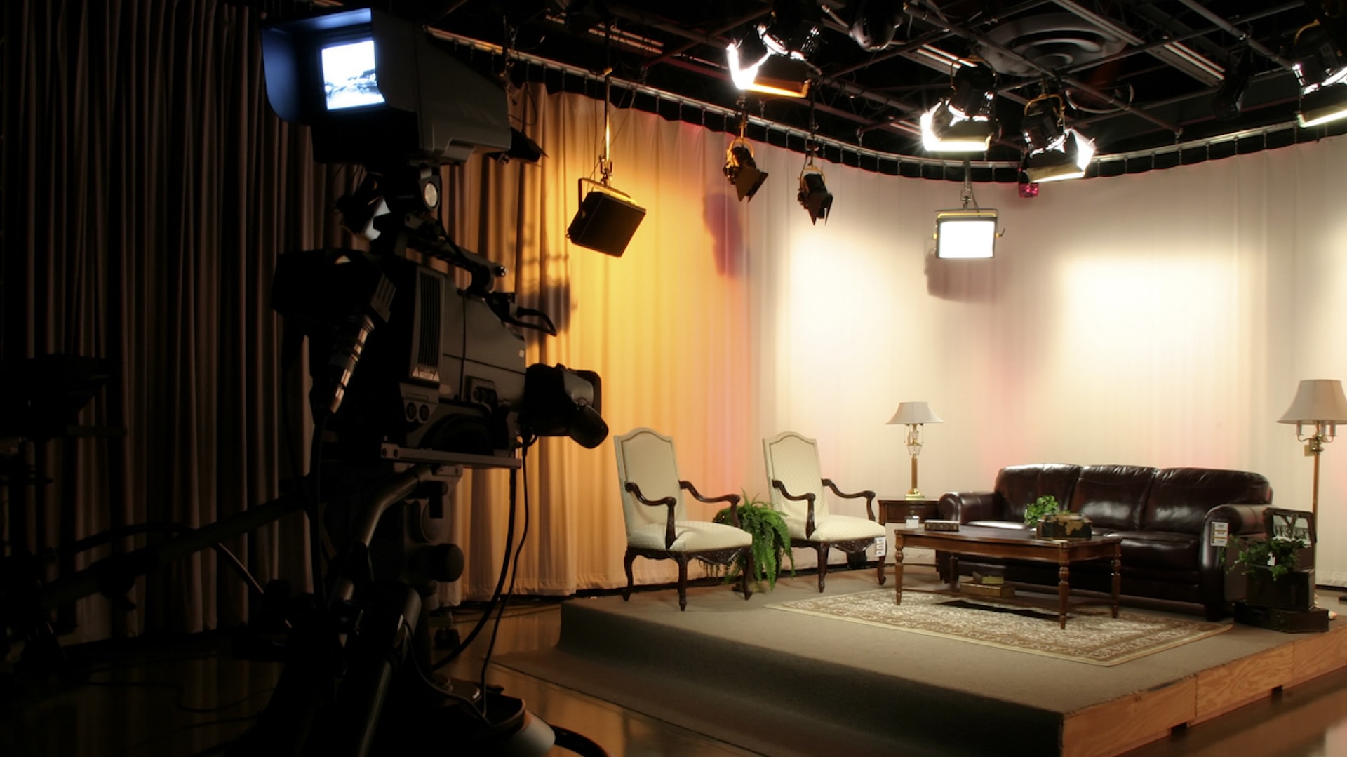 Hollywood art directors dedicate committee to cleaning up filmmaking's ...