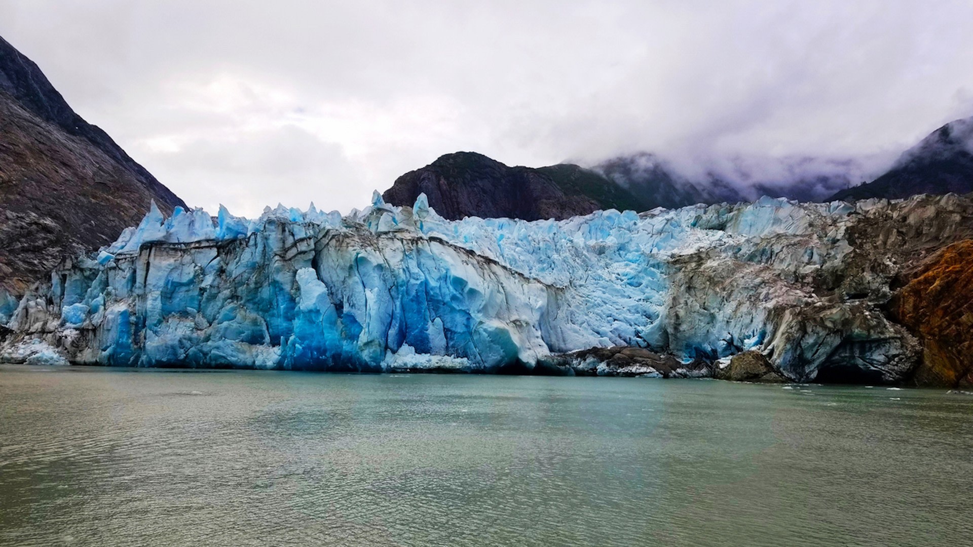 Scientists issue warning after tracking hundreds of glaciers — here's ...