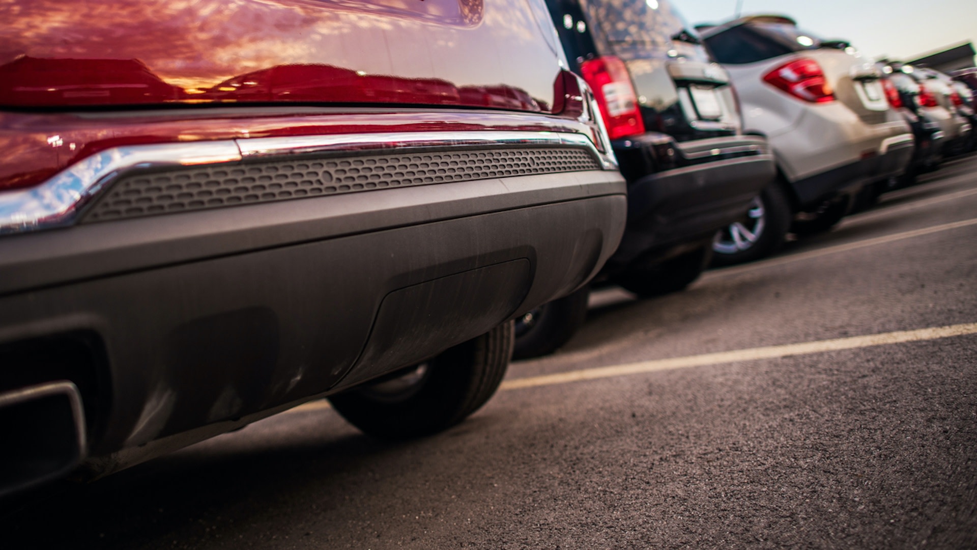 Concerning parking trend highlights issue with unwieldy vehicles: 'That ...