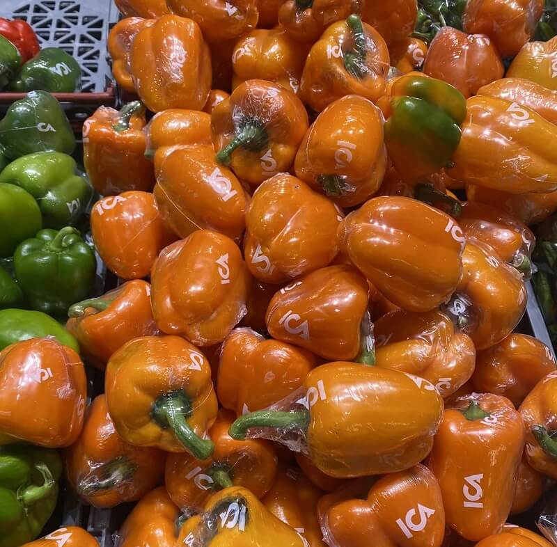 Customer perplexed by local grocery store's unusual produce aisle ...