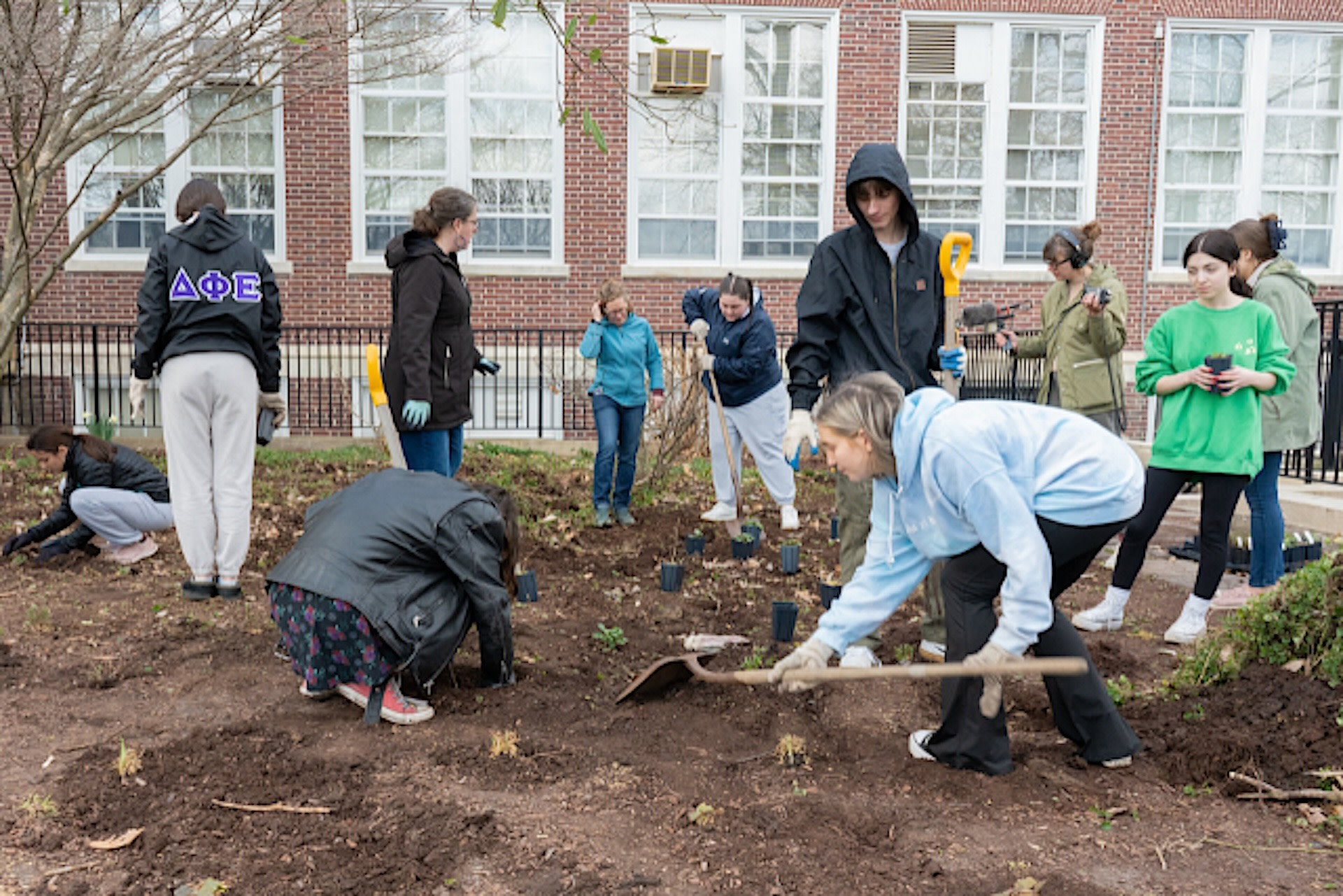 Students create native gardening program to transform traditional ...