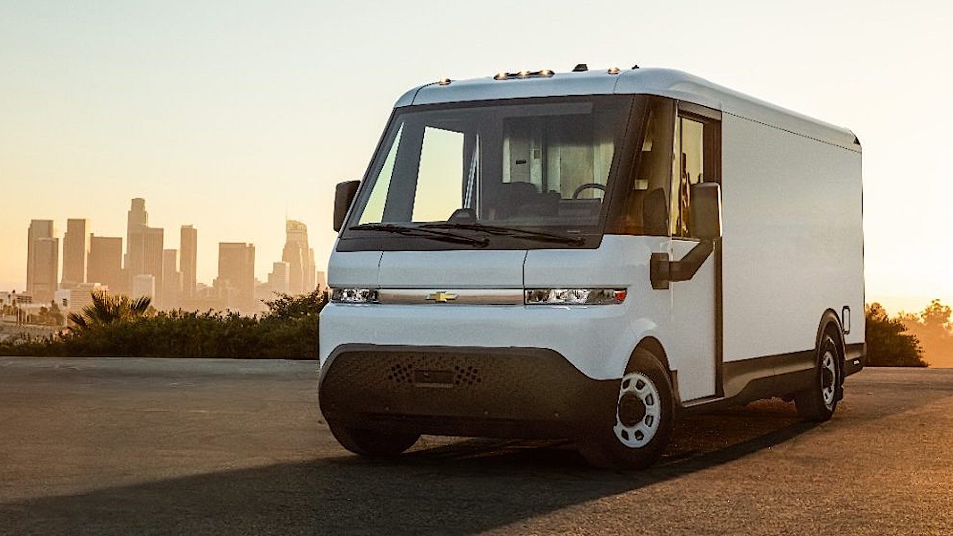 Chevrolet sparks excitement with introduction of new commercial vans ...