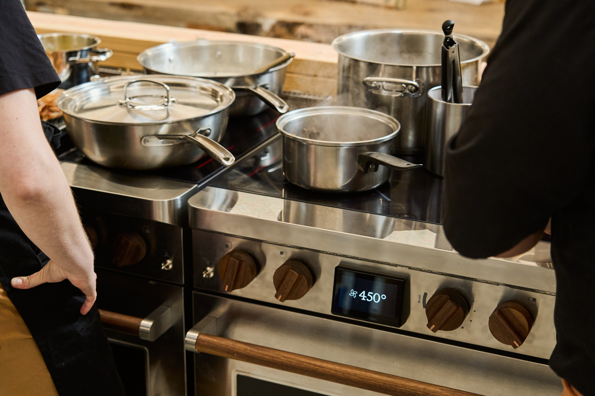 What is an induction stove? All the pros & cons of induction cooking