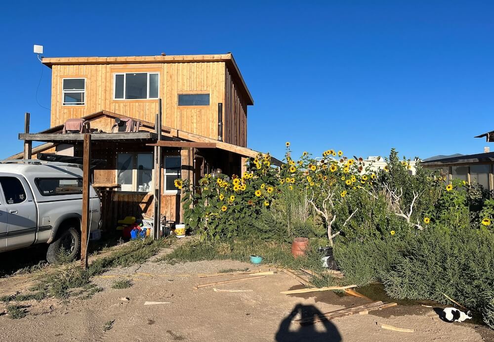 Proud homeowner shares impressive photos of their beautiful, off-grid ...