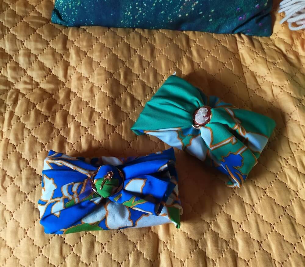 Crafter shares 'brilliant' present-wrapping hack to make holiday ...