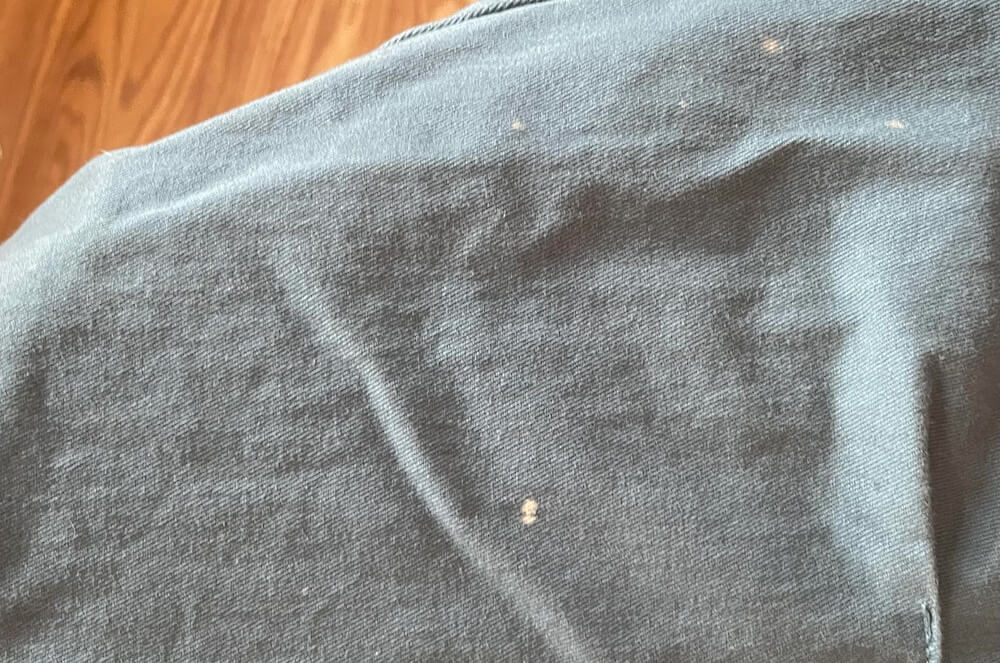 Savvy seamstress shares amazing method for fixing white bleach stains ...