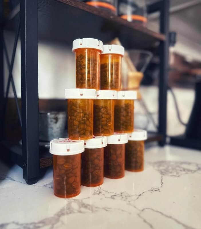 Coffee lover shares brilliant tip to repurpose pill bottles for precise ...