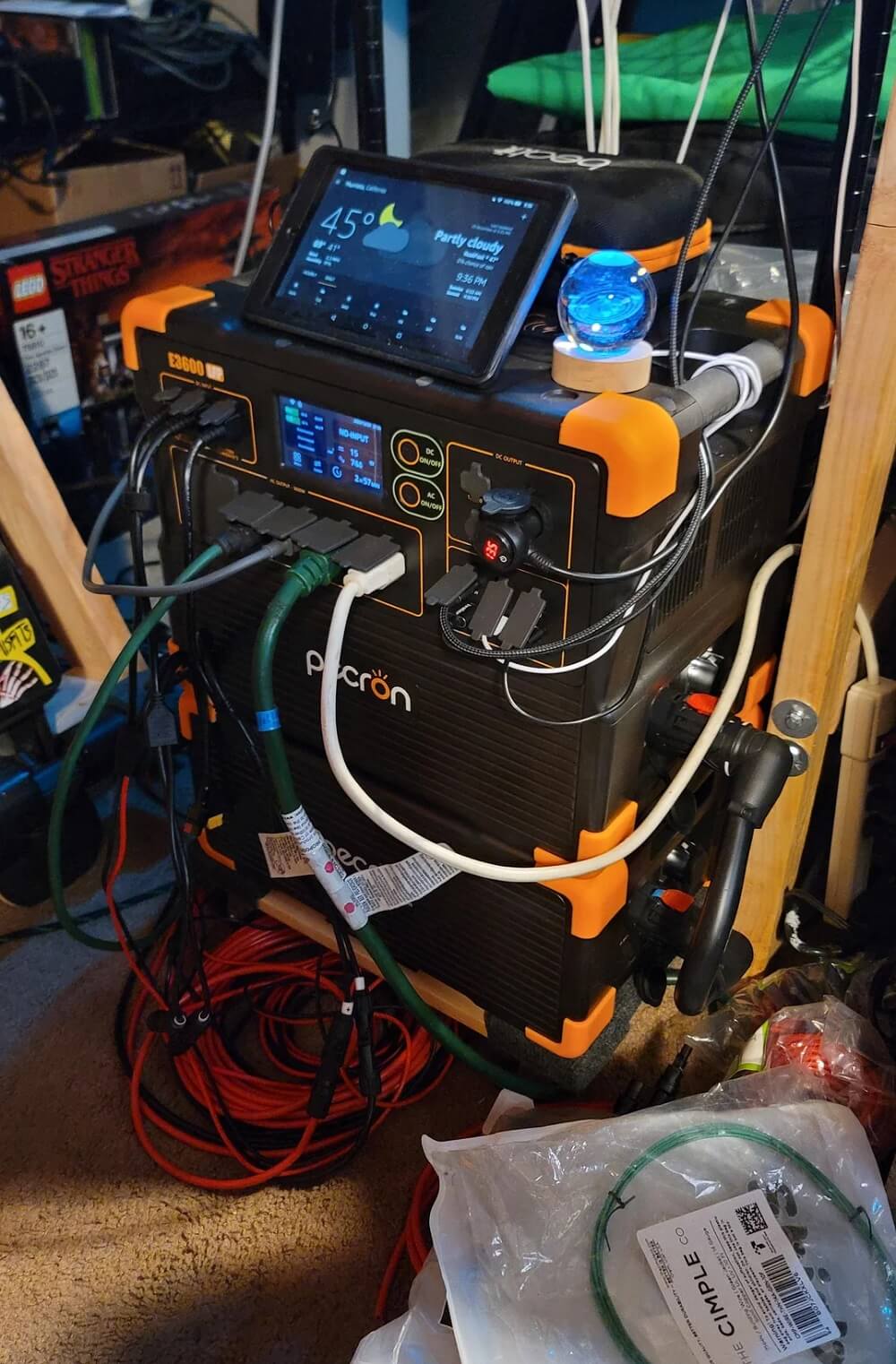Homeowner shares pictures of the DIY solar setup that protected their ...
