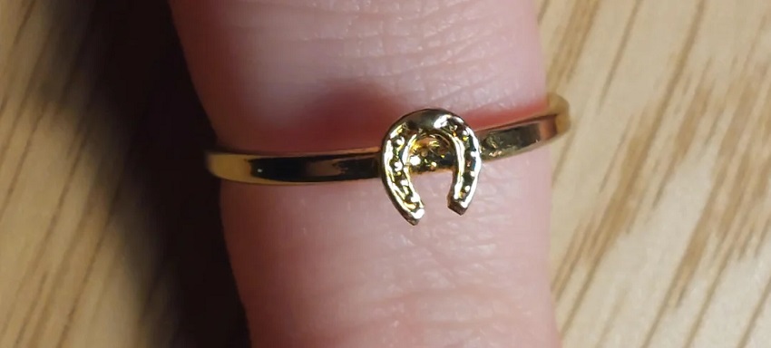 Shopper stunned to find incredibly valuable item hidden in 'random' jar ...