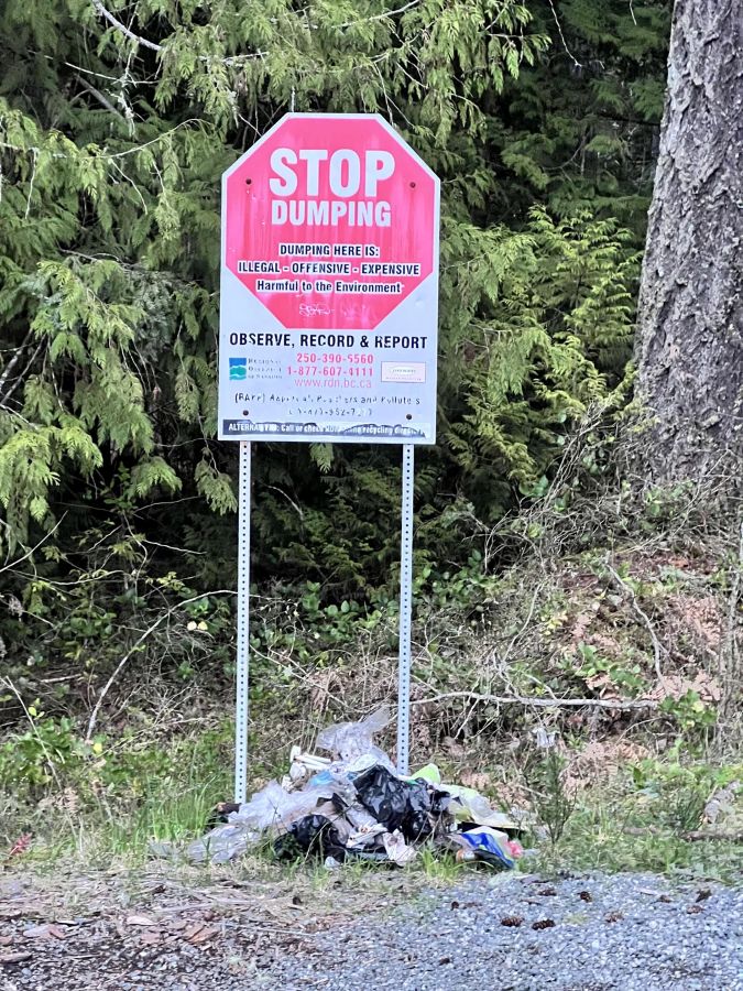 Frustrated passerby shares photo of infuriating scene in nature area ...