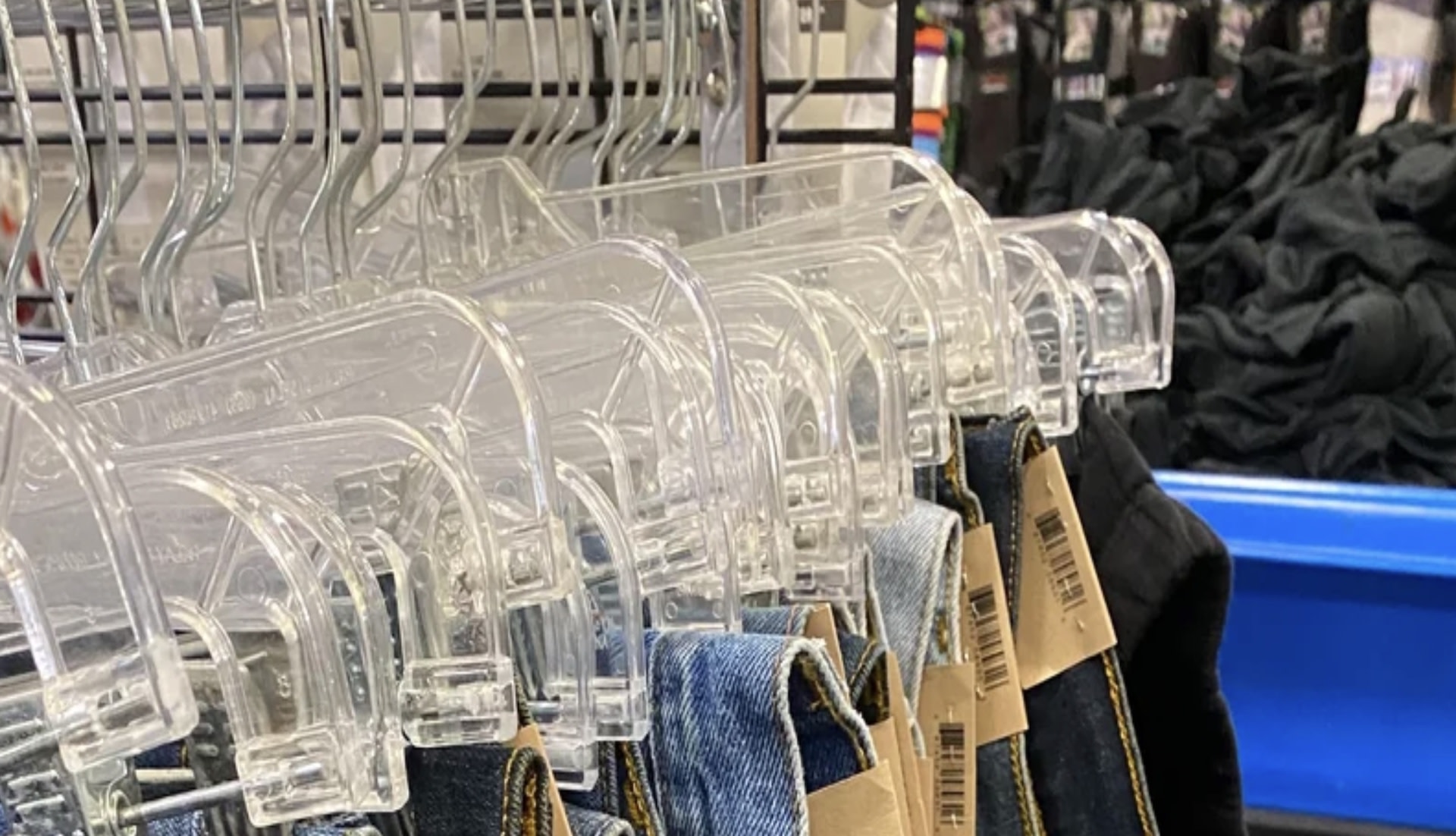 Shopper calls out thrift store after spotting infuriating items on ...