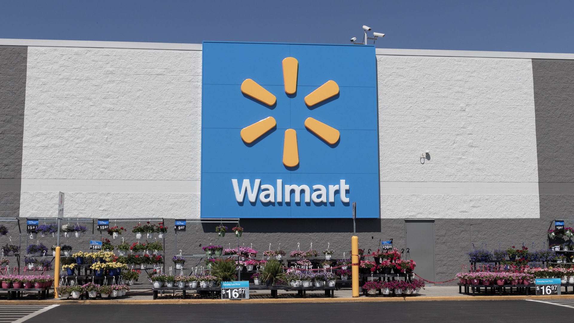 Walmart employee sparks outrage after sharing last-minute order from ...