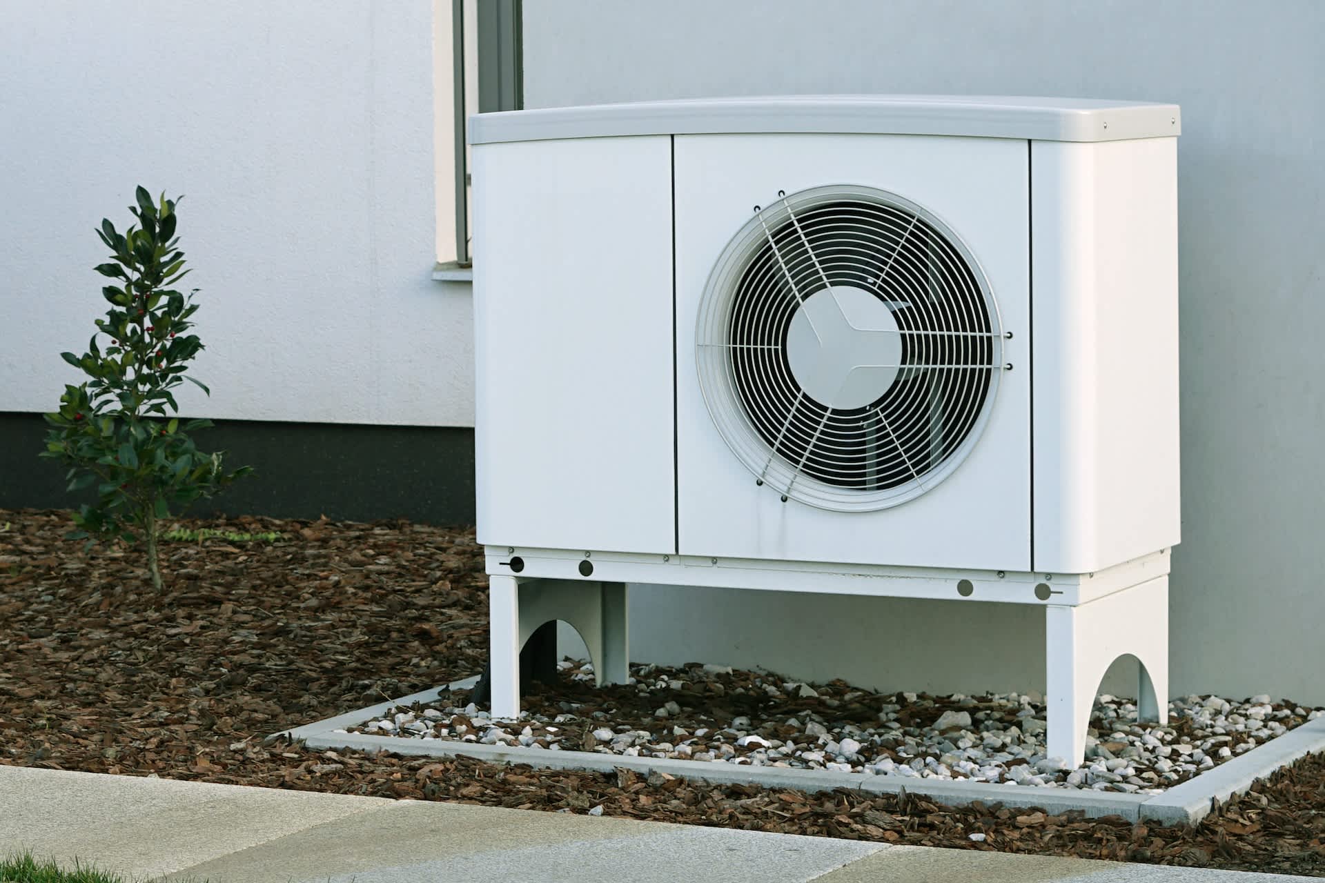 Cabin owner shares candid experience surviving a -40 degree winter ...